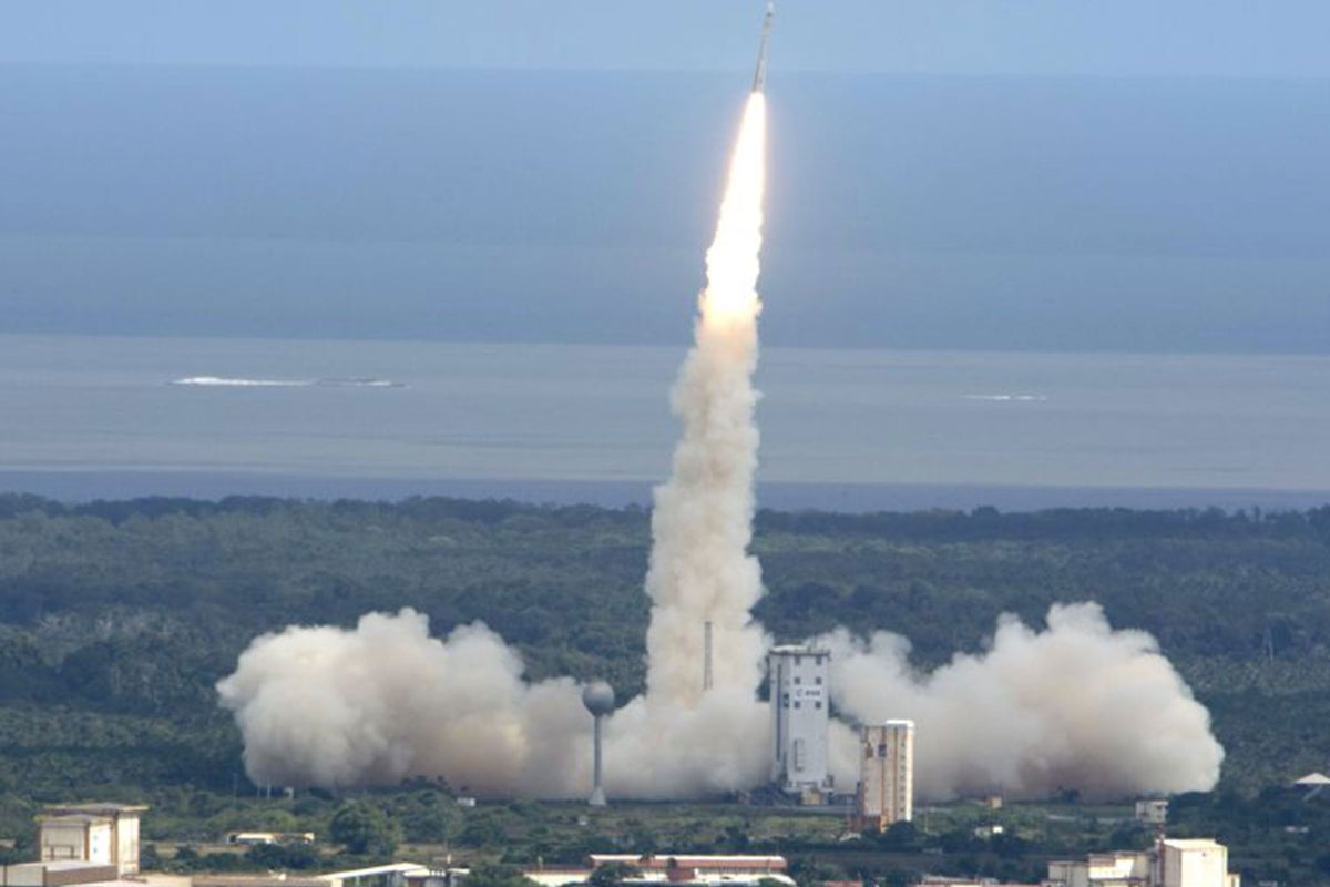 European Space Agency's successful mini shuttle flight paves way for ...