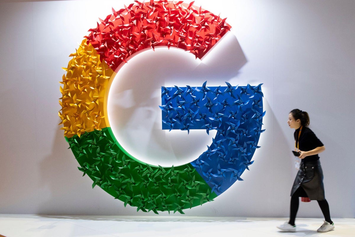 Google shareholders urge company to break itself up before regulators ...