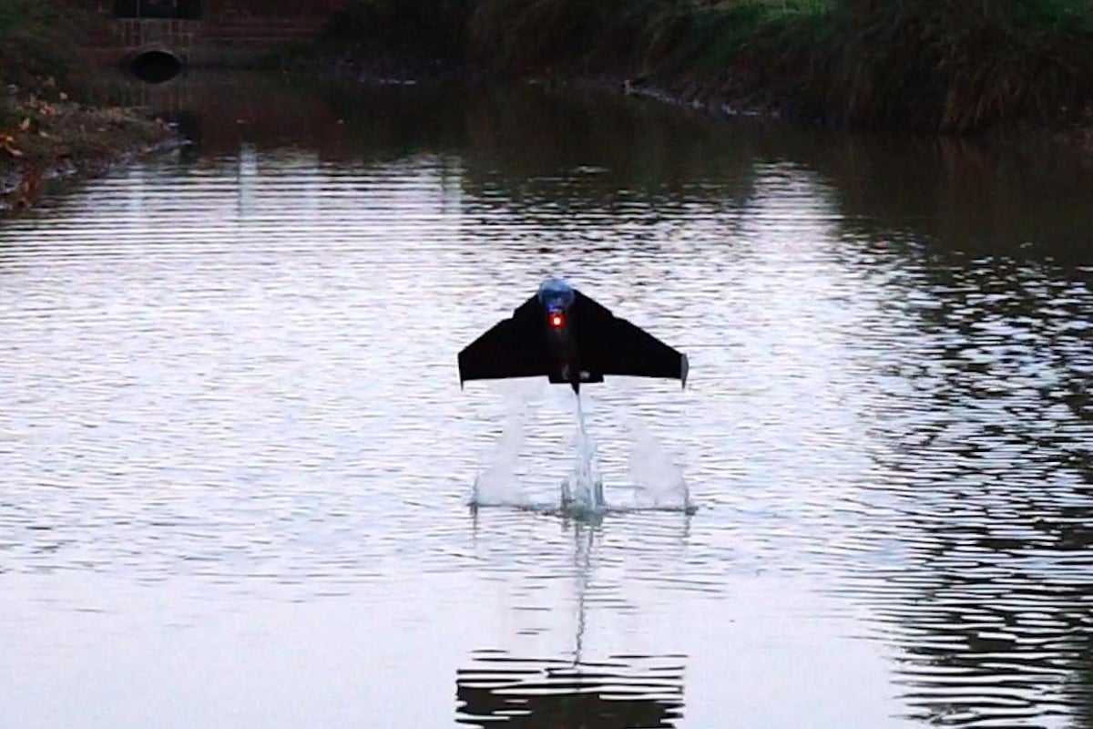'Flying fish' robot explodes from water and flies through the air | The ...